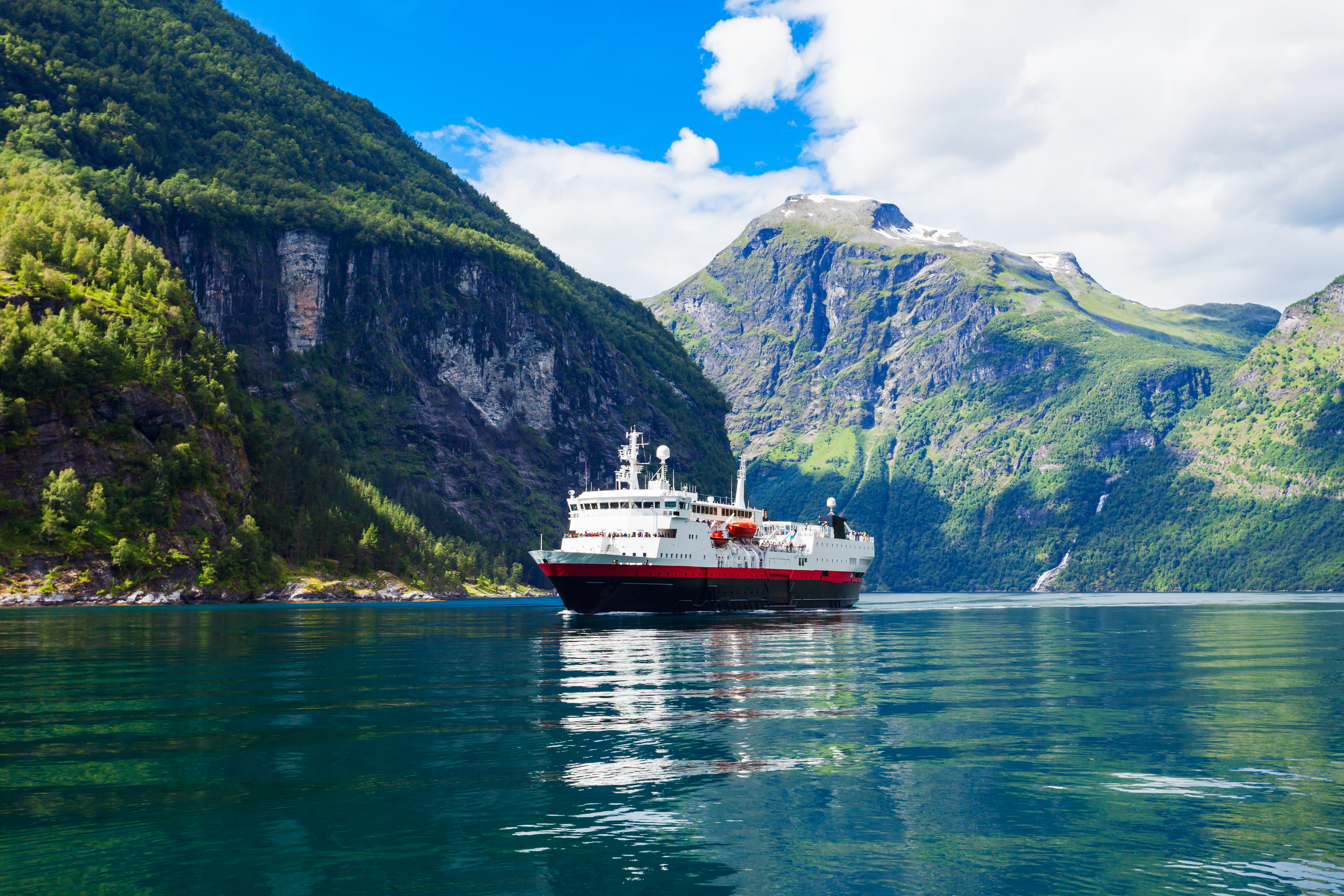 Fortress Credit Corp. refinances the Grand Circle Cruise Line group ...