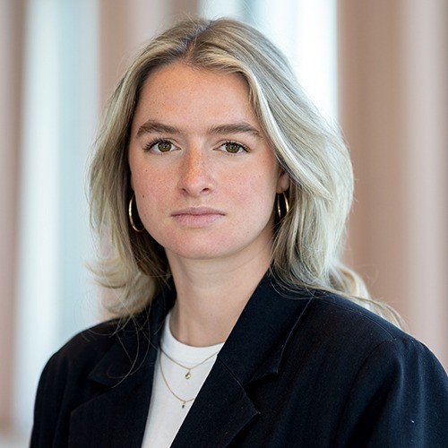 Fay Van Dam | Loyens & Loeff